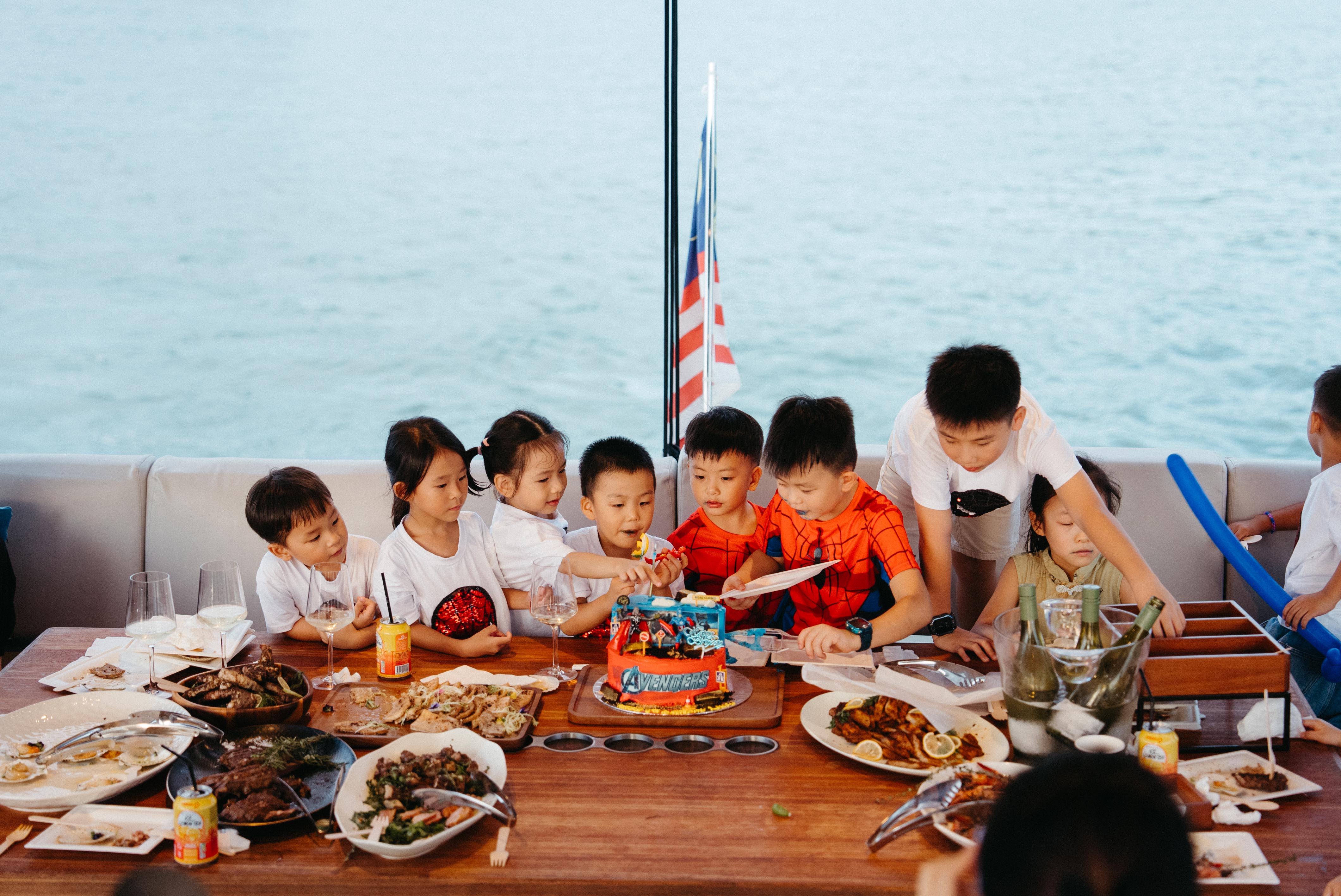 Plan a Surprise Birthday Party on a Private Yacht | Unique & Luxury ...